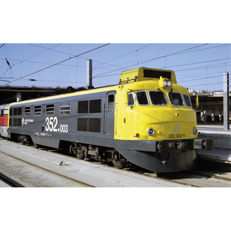 Locomotora diésel 352-003 RENFE «Virgen del Perpetuo Socorro ...